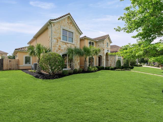 9507 Martha Springs Drive
