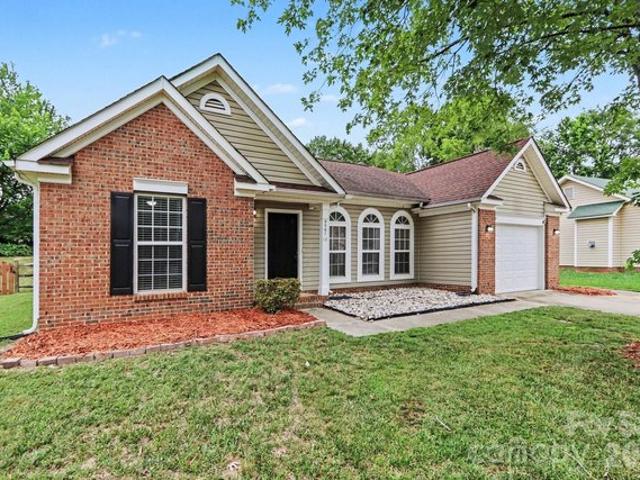 9507 Misty Arbor Way, Charlotte, NC 28269