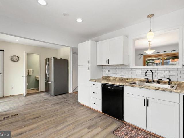 9507 Fern Hollow Way
