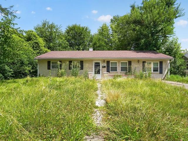 9508 Baker Ct, Indianapolis, IN 46235