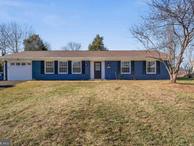 9508 Scarlet St, Manassas, VA 20110