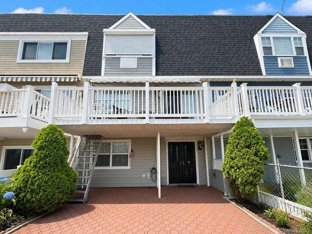 9508 Shore Front Pkwy, Rockaway Beach, NY 11693