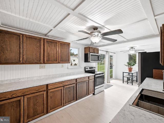 9509 Lawyers Road