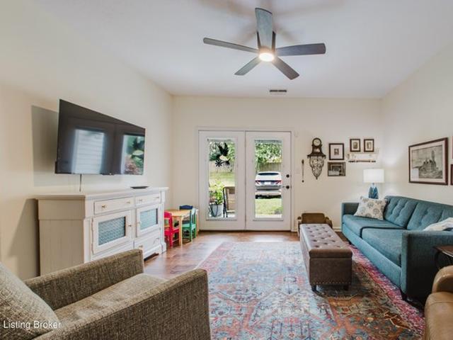 9500 Magnolia Ridge Dr Unit 104, Louisville, KY 40291