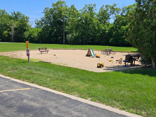9500 N Green Bay Rd, Unit 301