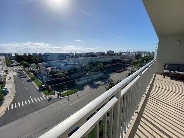 9500 Bay Harbor Dr W #6G, Bay Harbor Islands, FL 33154