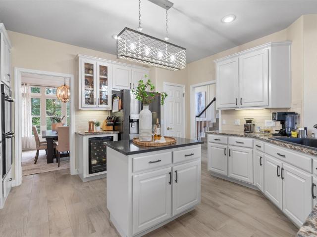 9500 corbe dr