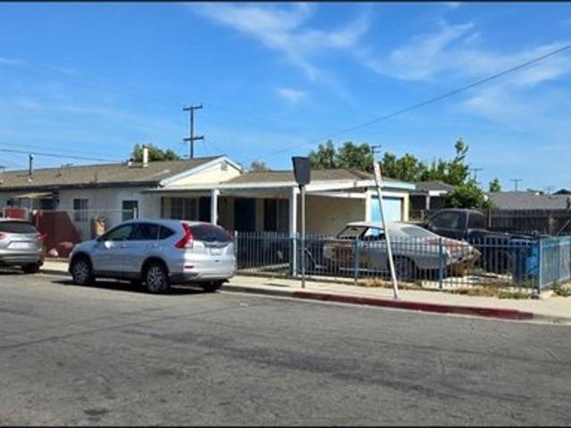 9500 Croesus Ave, Los Angeles, CA 90002