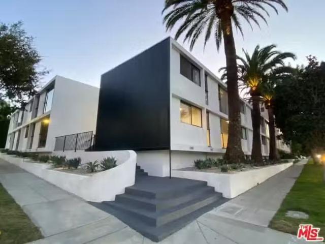 9500 W Olympic Blvd, 106, Beverly Hills, CA 90212