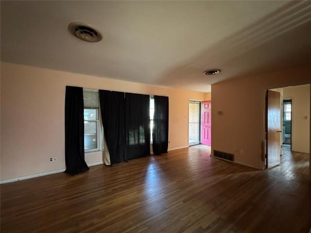 9501 Stratford Drive