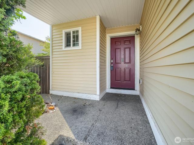 9502 th Street Ct E