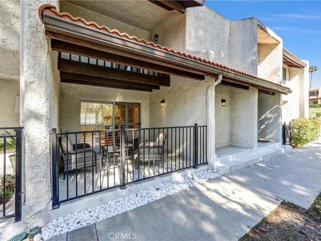 9502 Vía Salerno, Burbank, CA 91504 | MLS #GD26065 | Compass