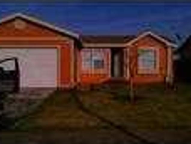 $950 / 3br brawley jacaranda st. brawley,ca 3br bedroom