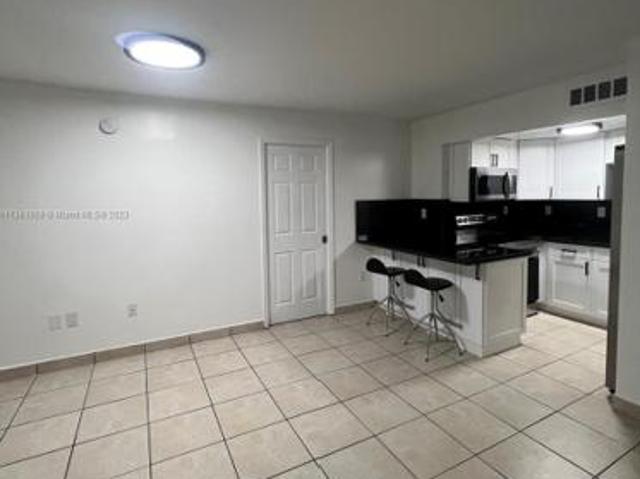 950 11th St NW #2B, Miami, FL 33136