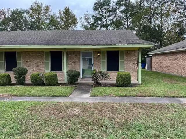 $950 2 Bedroom 1 Bathroom Apartment In Beaumont With Great A.