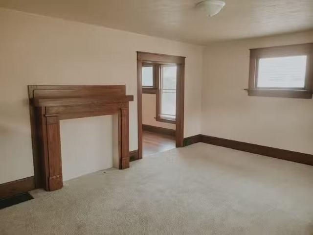 $950 2 Bedroom 1 Bathroom Apartment In Erie With Great Ameni.