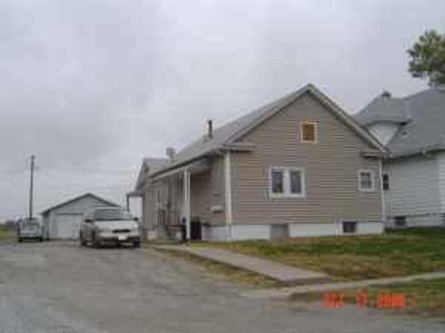 $950 / 5br 614 New Hampshire #1 Lincoln, NE
