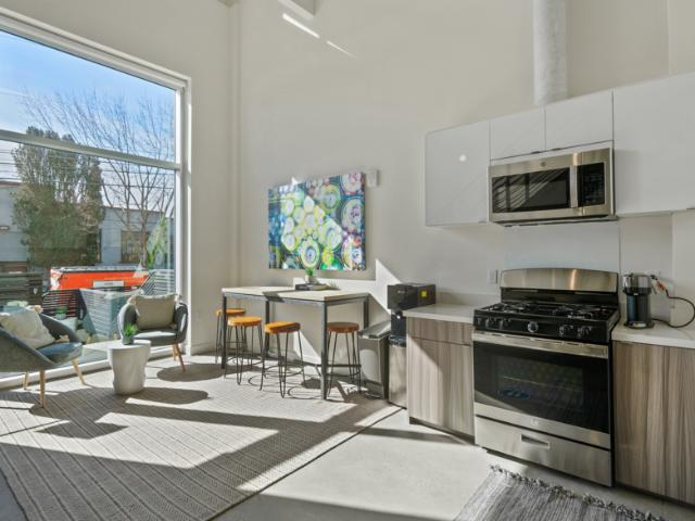 950 63rd Street 2 Bedroom Apartment for Rent at 950 63rd St, Oakland, CA 94608 Paradise Park
