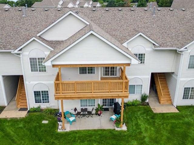 950 67th St Unit 123, West Des Moines, IA 50266