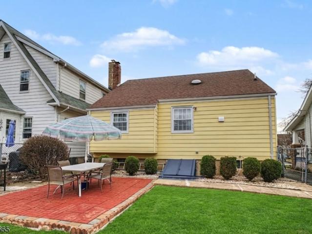 950 Carteret Ave, Union, NJ 07083 | MLS #4010 | Compass