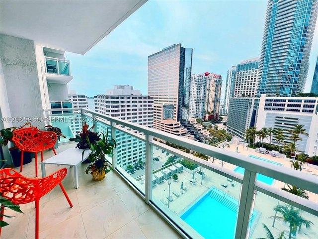 950 Brickell Bay Dr Apt 1807, Miami, FL 33131