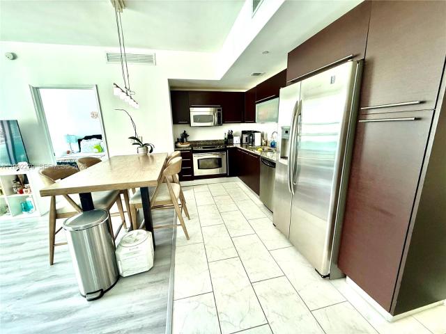 950 Brickell Bay Dr, Unit 2706, Miami, FL 33131 | MLS #A11992 | Compass