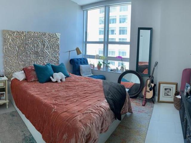 950 Brickell Bay Dr #1904 Miami, FL 33131
