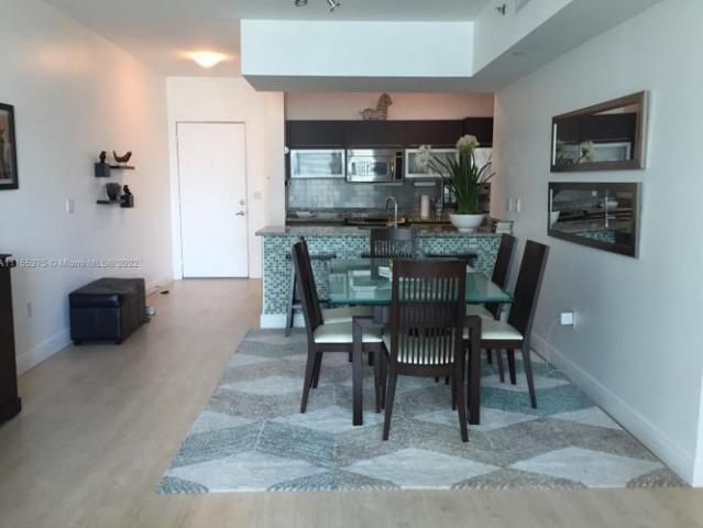 950 Brickell Bay Dr #2601 Miami, FL 33131