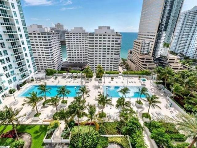 950 Brickell Bay Dr #2801, Miami, FL 33131