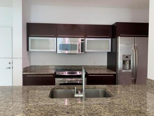 950 Brickell Bay Dr #2801 Miami, FL 33131