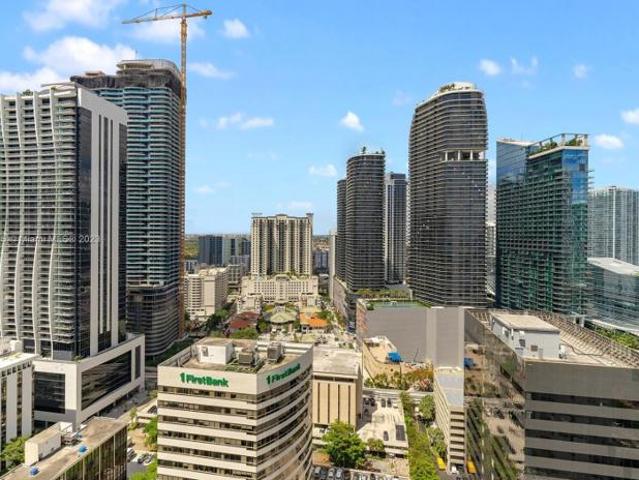 950 Brickell Bay Dr #3000, Miami, FL 33131