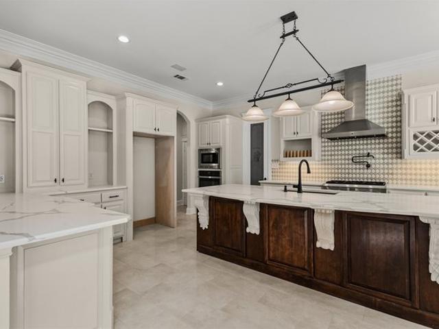 950 Garnet Cv, Oak Point, TX 75068