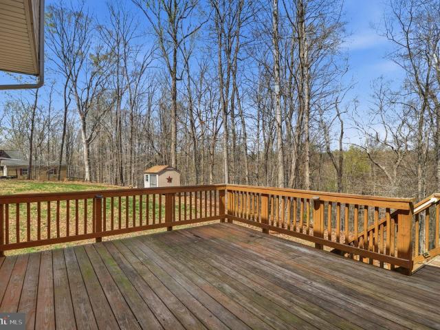 950 Grouse Pointe Dr, Stafford, VA 22556 | MLS #VAST2047
