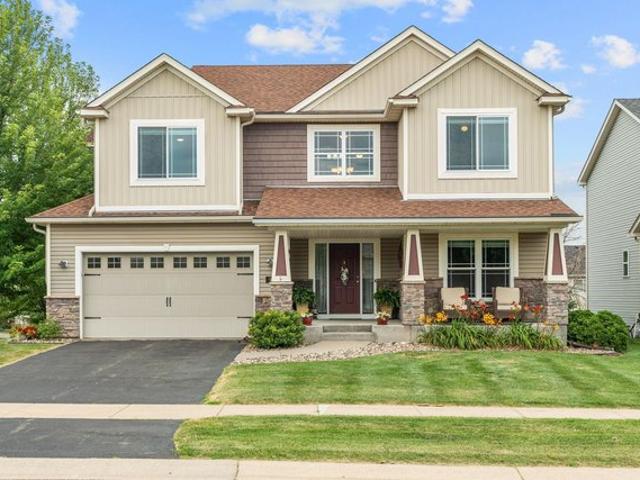 950 Drew Dr, Woodbury, MN 55129