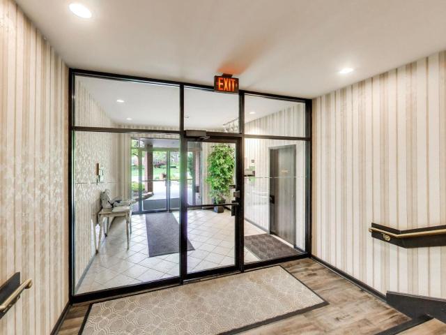 950 E Wilmette Road # 405