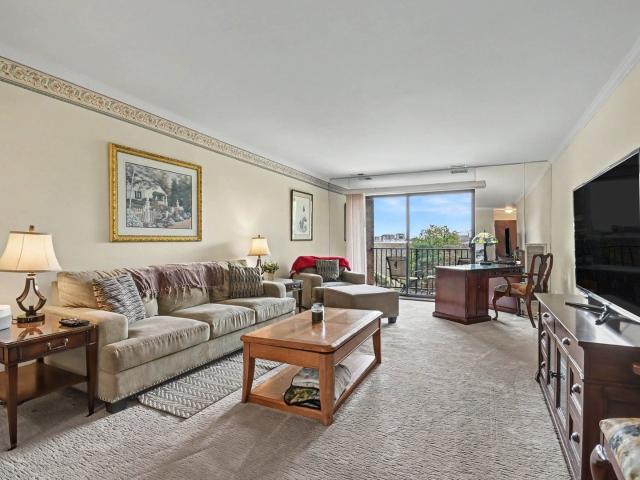 950 E Wilmette Road # 408