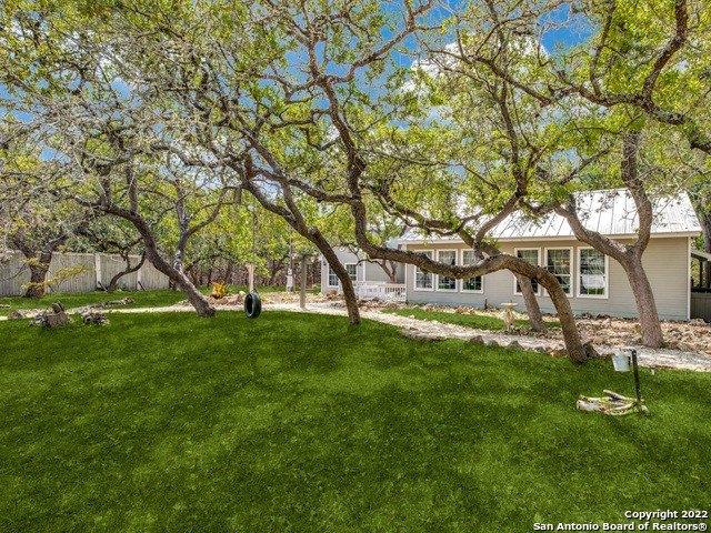 950 Eden Estates Dr, New Braunfels, TX 78132