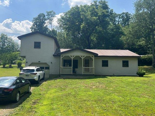 950 Eisnaugle Hollow Rd, Jackson, OH 45640