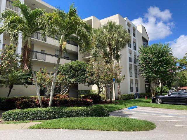 950 Lavers Cir, Unit F307, Delray Beach, FL 33444 | MLS #B26002