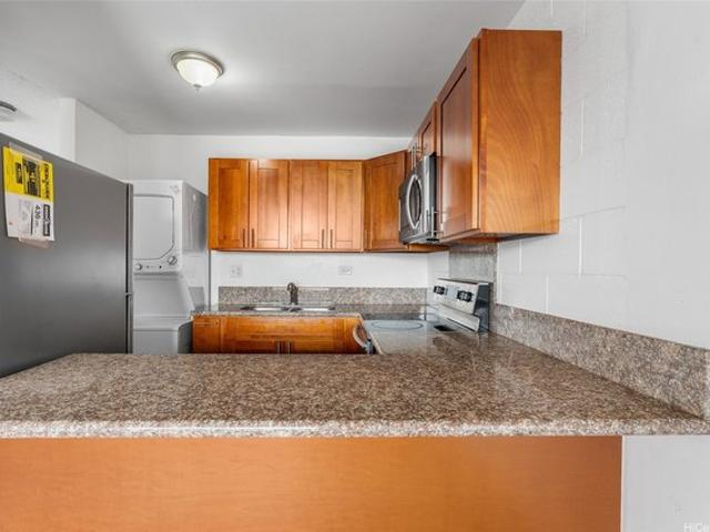 950 Lehua Ave Apt 301, Pearl City, HI 96782