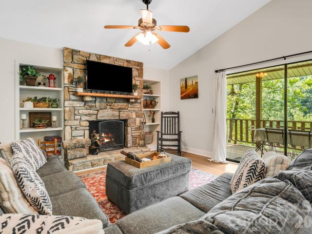 950 Main Street # 5