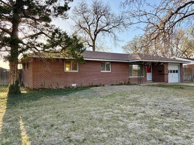 950 Mentlick Dr, Colby, KS 67701
