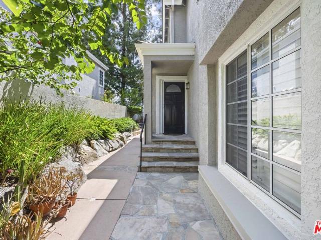 950 Misty Canyon Avenue