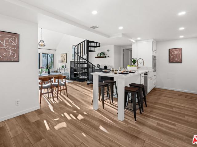 950 N Kings Rd, Unit 342, West Hollywood, CA 90069 | MLS #26664 | Compass