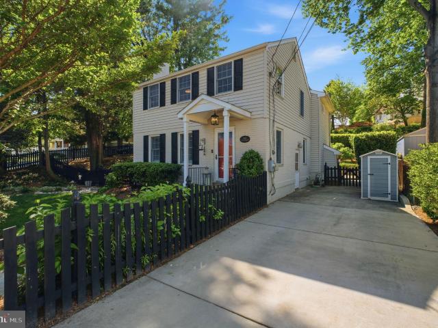 950 N Longfellow St, Arlington, VA 22205 | MLS #VAAR2072