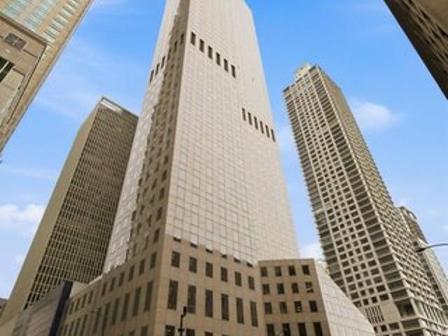 950 N Michigan Ave Apt 4704, Chicago, IL 60611