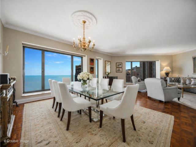 950 n michigan avenue # 2305