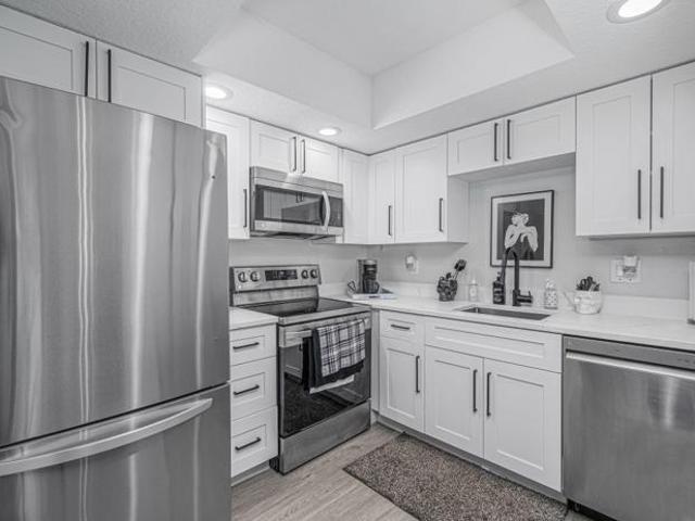 950 S Kanner Hwy #D31, Stuart, FL 34994