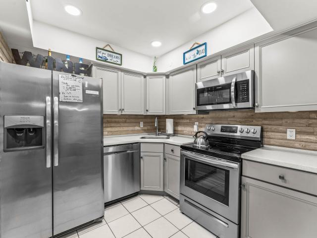950 S Kanner Hwy, Unit C10, Stuart, FL 34994 | MLS #R11158