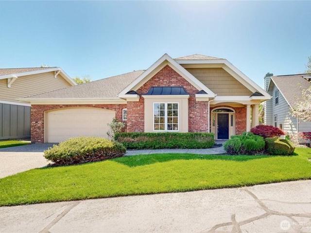 950 SE Creekside Dr, College Place, WA 99324